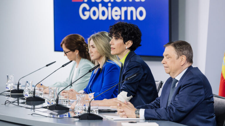 Gobierno transfiere 13.300 millones al ICO para España Crece ...